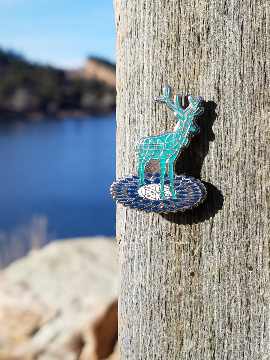 Lapel Pin - Atlas Elk – Fractal Spirit